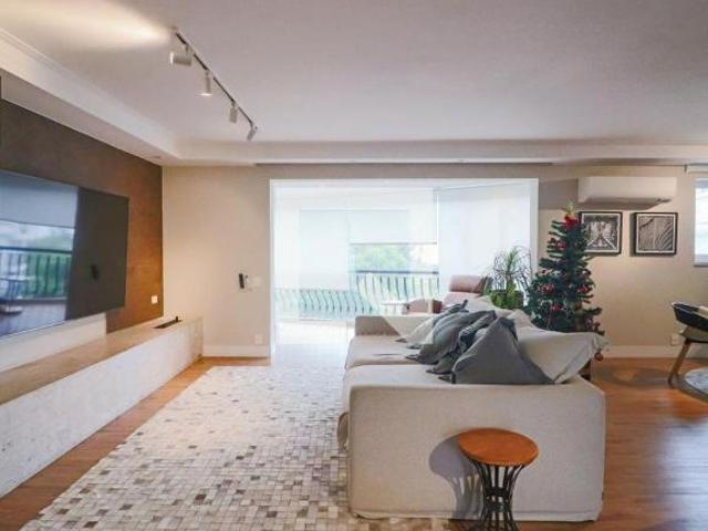 Apartamento à Venda Cidade São Francisco, 3 Quartos, 320 m2