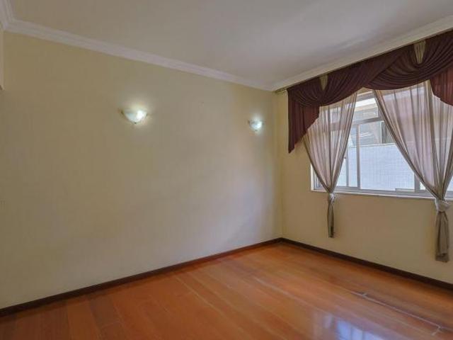 Apartamento à Venda Colégio Batista, 3 Quartos, 140 m2