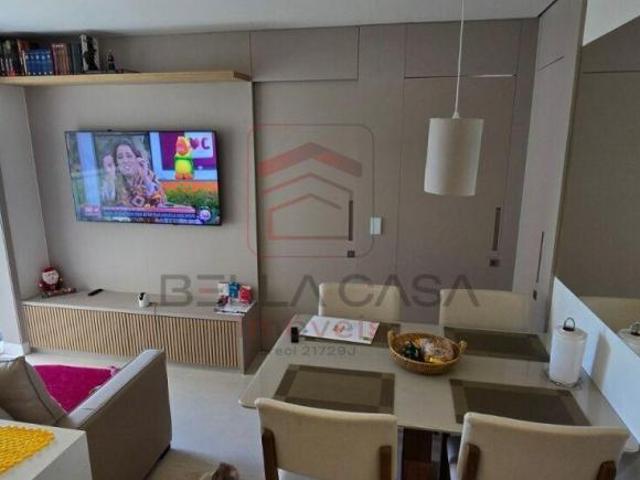 Apartamento à venda com 41 m², distribuídos em 2 dormitórios, com 1 vaga de garagem