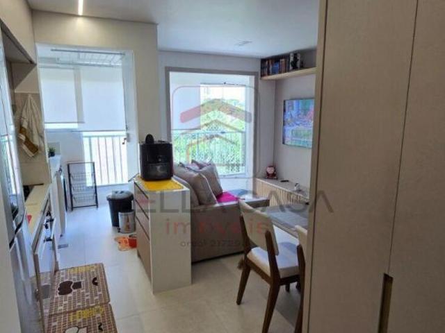 Apartamento à venda com 41 m², distribuídos em 2 dormitórios, com 1 vaga de garagem