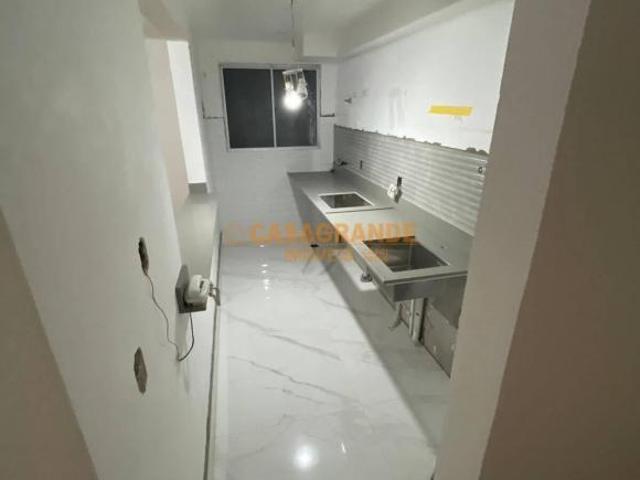 Apartamento a venda com 44m², na Vila Tesouro