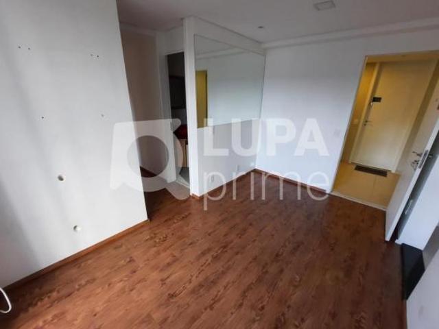 APARTAMENTO Á VENDA COM 45m² E 2 DORMITÓRIOS