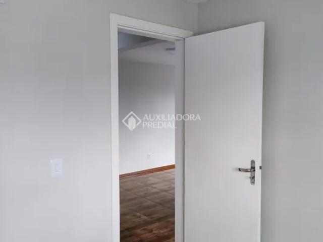 Apartamento à venda com 46 m² e 2 dormitórios no bairro Lomba do Pinheiro