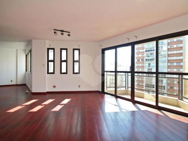 Apartamento a Venda com 4 dormiórios e 2 vagas em Higienópolis São Paulo