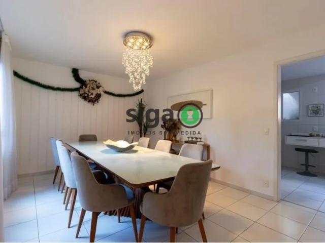 Apartamento a venda no Condomínio Villagio Panamby, com 4 quartos e 4 vagas