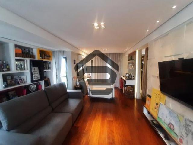 Apartamento à Venda com 4 Dormitórios no Campo Belo