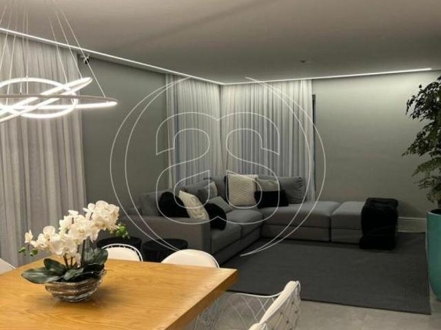 Apartamento a venda com 4 dormitórios e 3 vagas