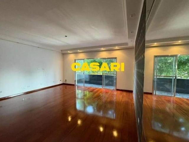 Apartamento à Venda com 4 Dormitórios e 164 m² no Centro Santo André/SP