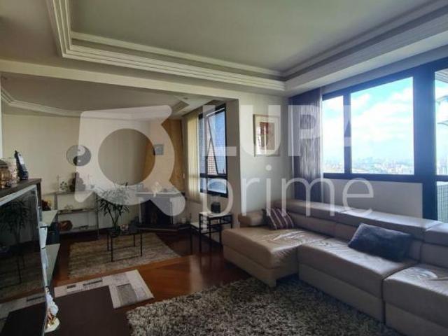 Apartamento à venda com 4 dormitórios e 4 banheiros em Santana