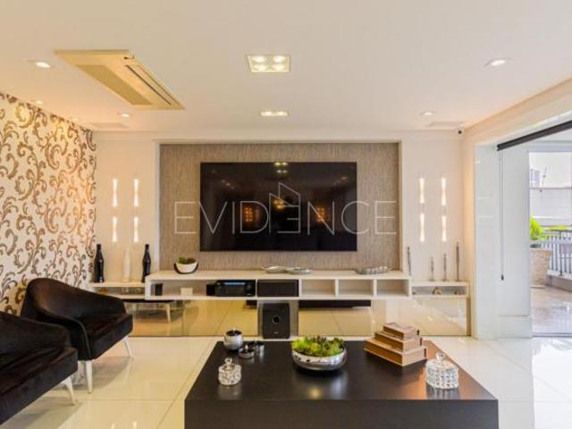 Apartamento à venda com 4 dormitórios e varanda gourmet no Tatuapé 350 m²