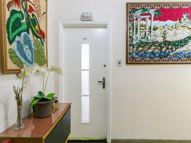 Apartamento à venda com 4 quartos, 2 vagas, no Centro, Curitiba