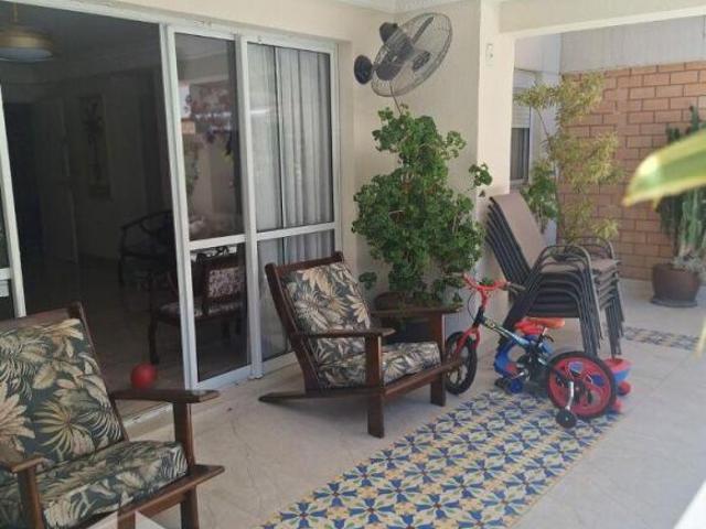 Apartamento á venda com 4 Quartos e 5 banheiros 4 vagas, 260 m