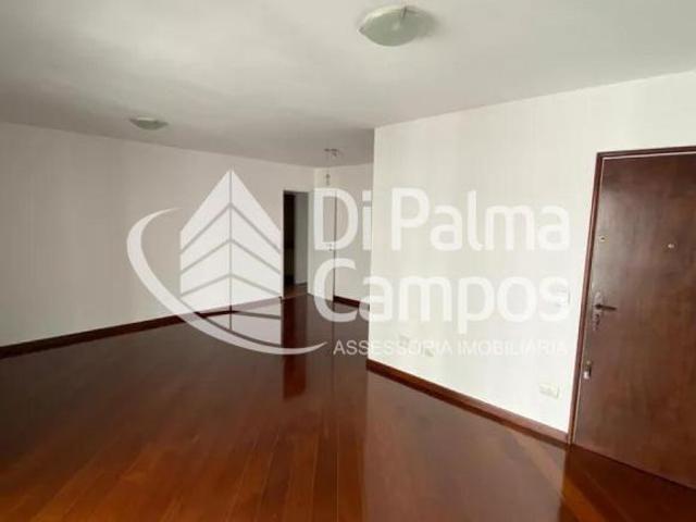 Apartamento à venda com 4 quartos e 2 vagas na Vila Clementino com 138m²