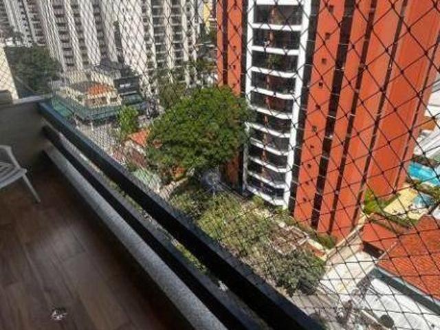 Apartamento a venda com 4 quartos em Moema