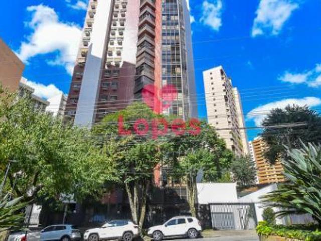 Apartamento á venda com 4 quartos no batel