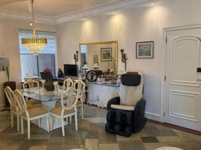 Apartamento à venda com 4 quartos na enseada
