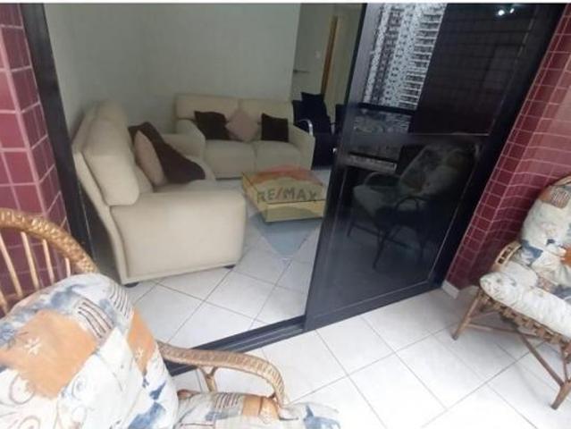 Apartamento à venda com 4 quartos na praia das Astúrias no Guarujá, SP