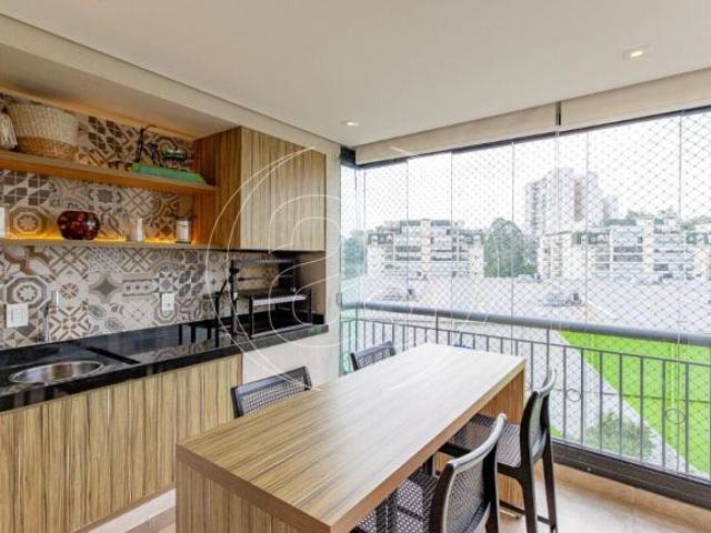 Apartamento à venda com 4 quartos, sendo 3 suítes, com 171m² em condomínio clube no Alto da Boa Visa