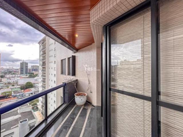 Apartamento à venda com 4 quartos sendo 2 suítes e 4 vagas no Bairro Jardim Sant