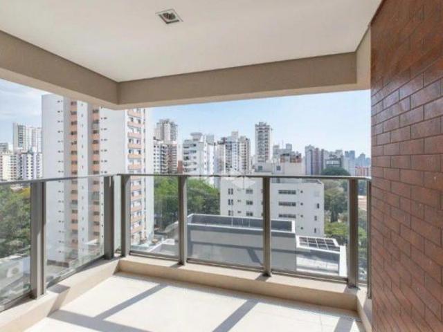 Apartamento à Venda com 4 quartos sendo 4 Suítes e 3 vagas de Garagem com 232m²