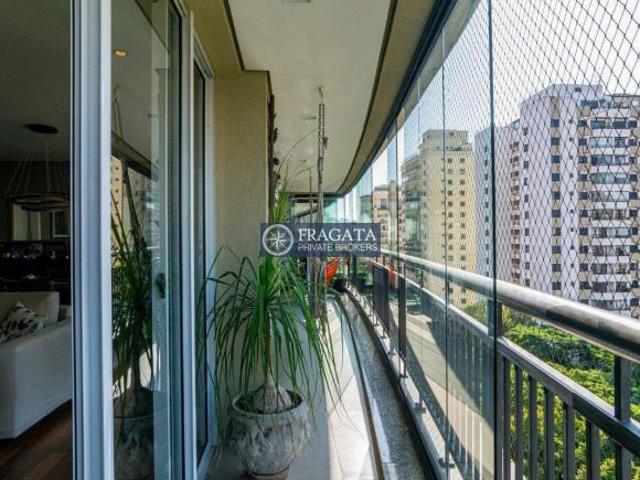 Apartamento à venda em Perdizes com 221m², 4 suítes, 4 vagas e varanda gourmet São Paulo/SP