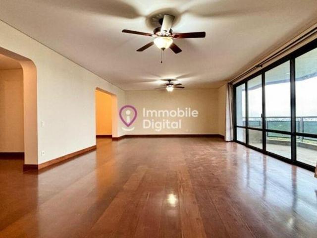 Apartamento à Venda com 4 suítes, 6 banheiros, 3 vagas, 329m² Alto da Boa Vista