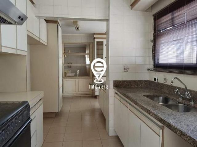 Apartamento a venda com 4 Suites e 4 Vagas