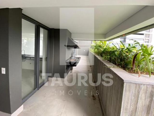 Apartamento à venda com 4 suítes na Chácara Itaim São Paulo SP