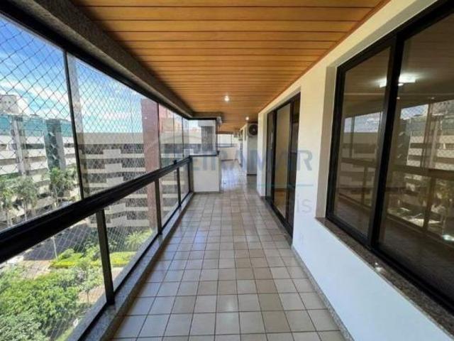 Apartamento à venda com 4 suítes na SQN 110 Asa Norte