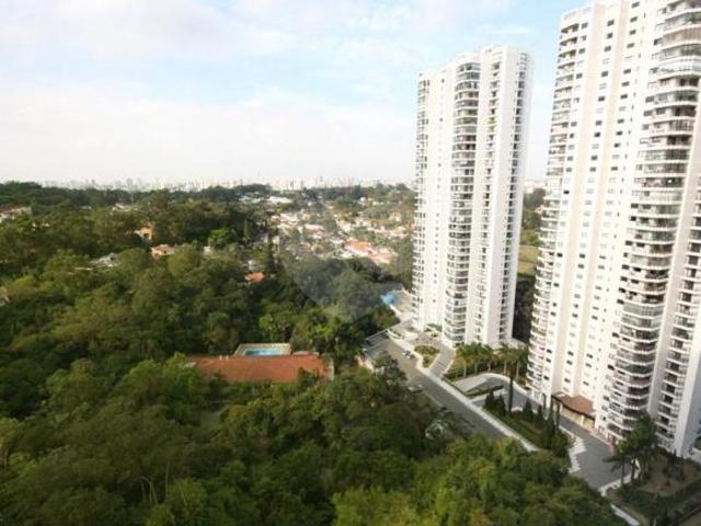 Apartamento à venda com 4 suítes no Jardim Marajoara, São Paulo, SP