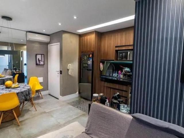 Apartamento à venda com 50m², 2 quartos e 1 vaga.