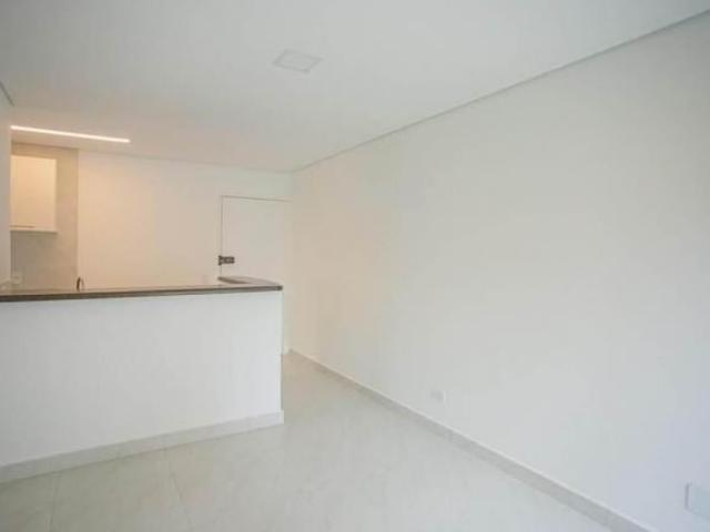 Apartamento à venda com 52m², 2 quartos e 1 vaga.