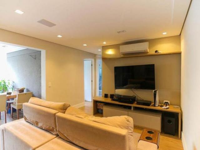Apartamento à venda com 58m²