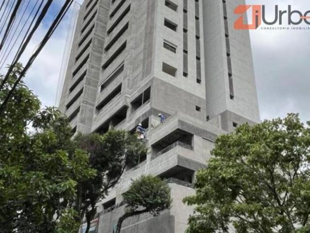 Apartamento à venda com 60m², 1 vaga próximo ao Shopping Bourbon
