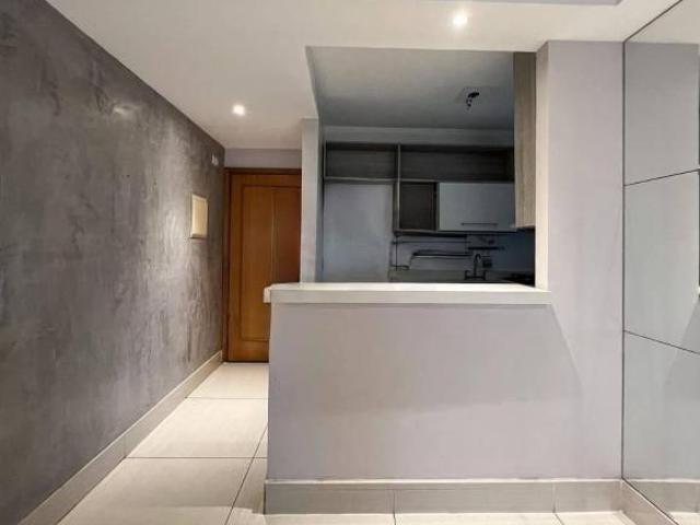 Apartamento à venda com 60m², 2 quartos e 2 vagas.