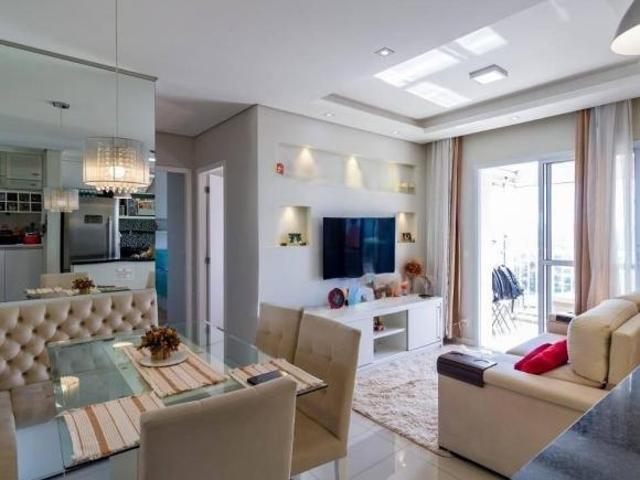 Apartamento à venda com 62m², 2 quartos e 1 vaga.