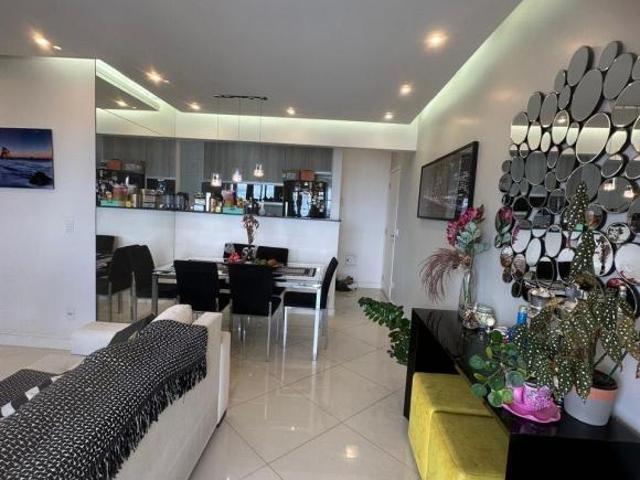 Apartamento à venda com 67m², 2 quartos e 2 vagas