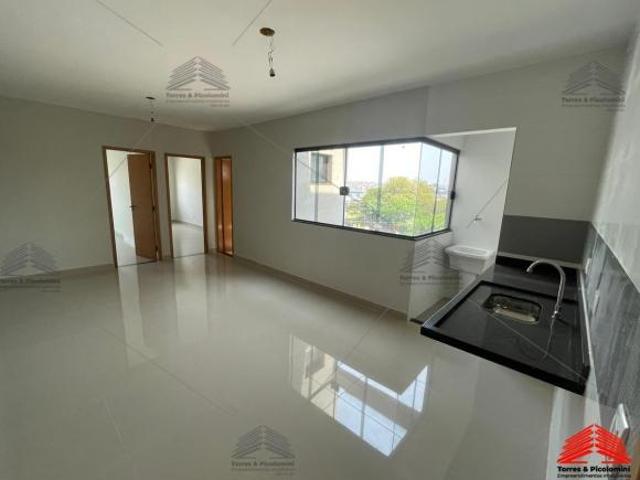 Apartamento a venda com 67m² no Jardim Imperador, com 2 dormitórios, sacada, garagem coberta, cozinh