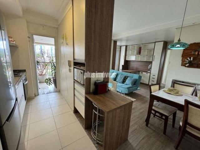 Apartamento à venda com 64m², 1 quarto e 1 vaga