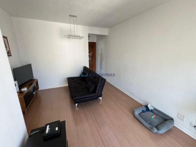 Apartamento à venda com 69 m², 3 dormitórios, 1 vaga, próximo ao Metrô
