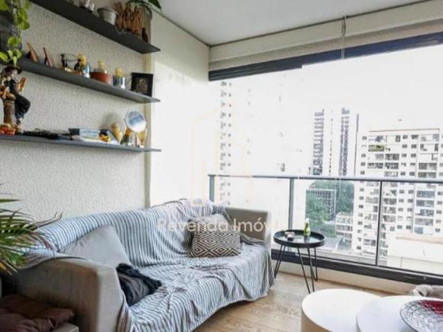 Apartamento à venda com 73m², 1 quarto e 1 vaga