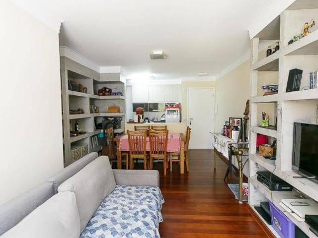 Apartamento à venda com 70m², 3 quartos e 1 vaga.