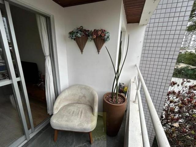 Apartamento à venda com 74m², 3 dorm. e 1 vaga