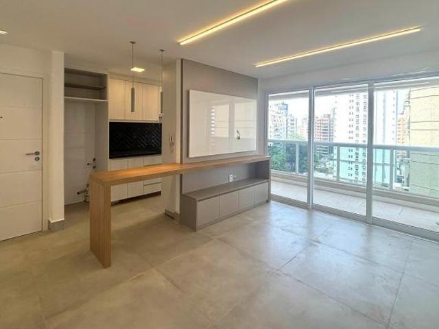 Apartamento à venda com 74m² e 3 dormitórios no Cambuí, Campinas por R$1.240.000