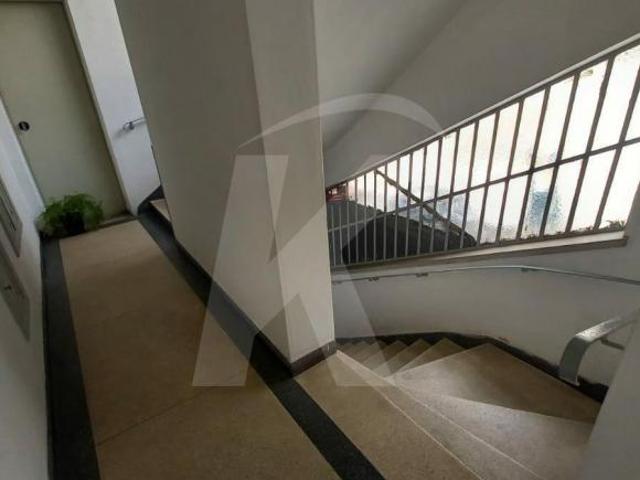 Apartamento á Venda com 75m2 na Avenida Júlio Buono, diversos comércios ao lado