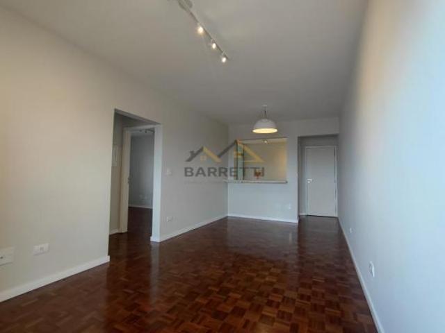 Apartamento à venda, com 78m², 2 quartos, sendo 1 suíte, 2 banheiros e 1 vaga de