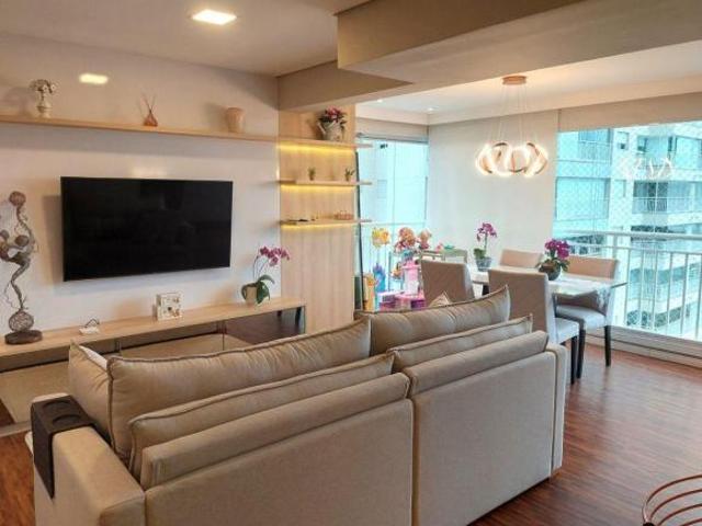 Apartamento à venda com 80m²au, 2 suítes, 2 vagas na Vila Anastácio