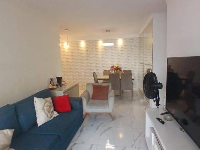 Apartamento a Venda com 81 m² em Vila Isa SP