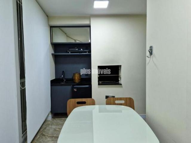 Apartamento à venda com 95m², 3 quartos sendo 2 suites