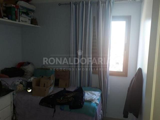 Apartamento a venda com 03 dormitórios sendo 01 suíte no Campo Grande